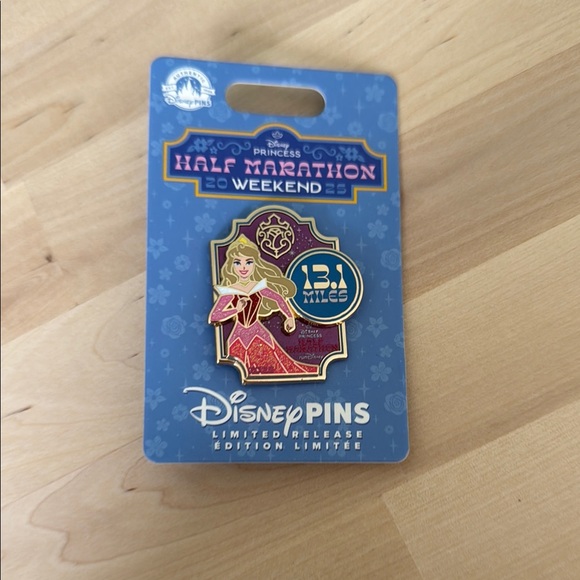Disney | Jewelry | Disney Princess Weekend Half Marathon 225 Pin ...